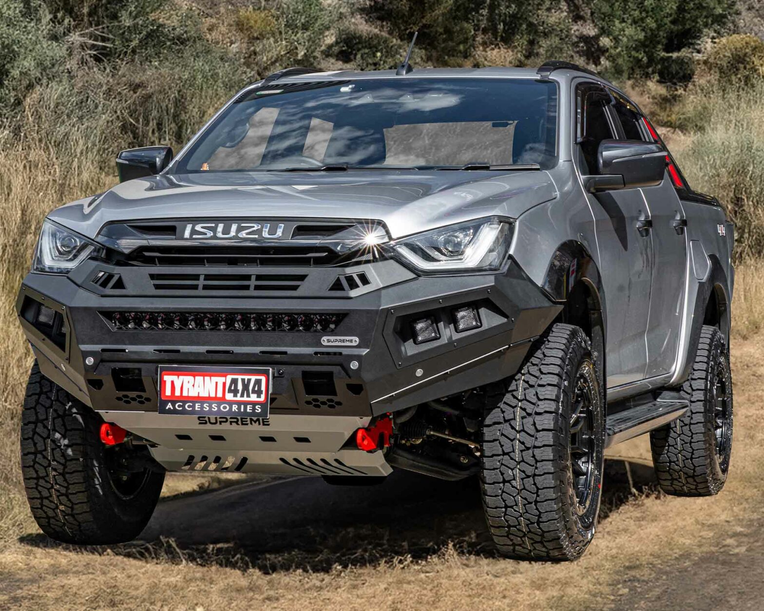 DMAX Bull Bar: Supreme X-Series Front Bar - Tyrant 4x4