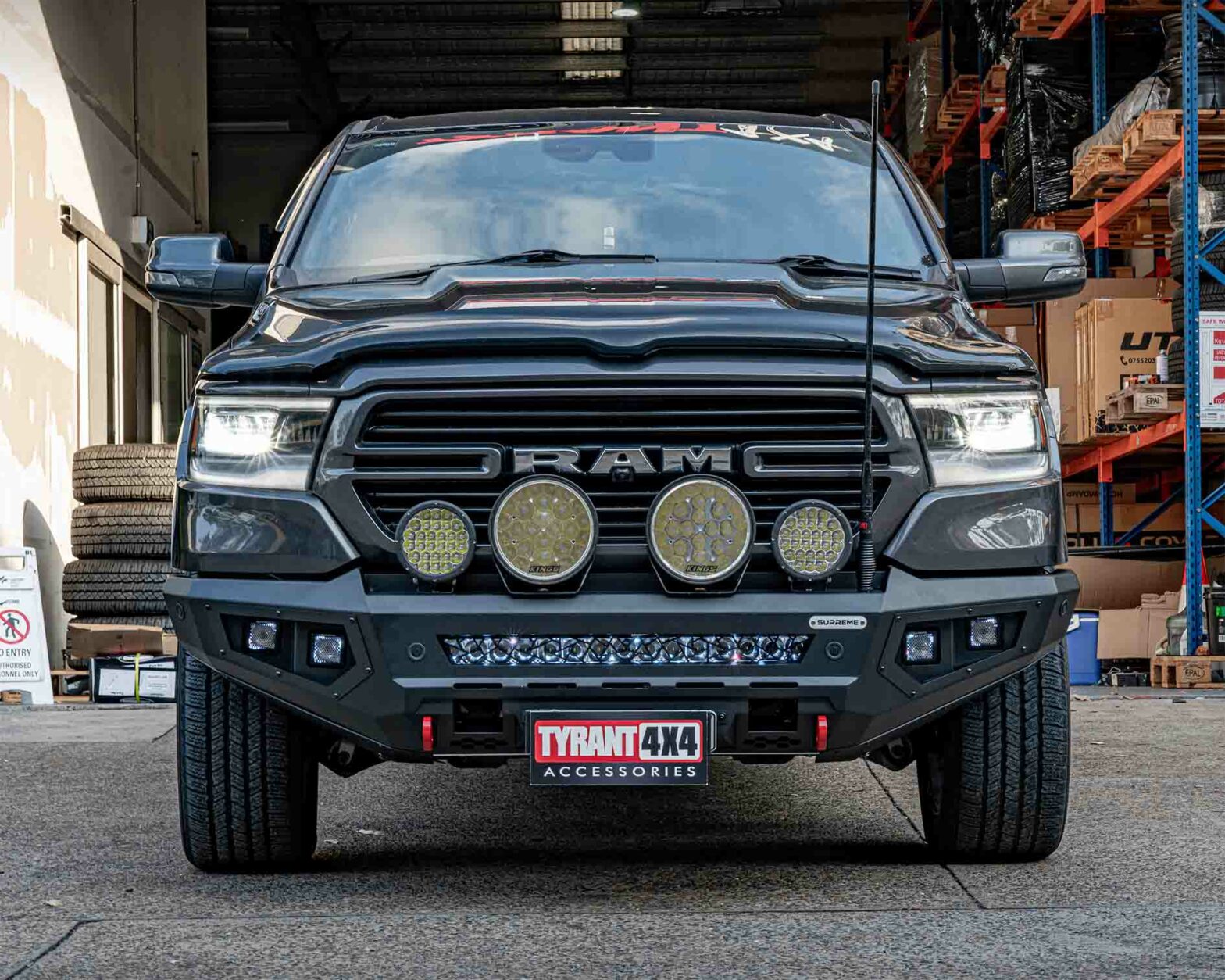 RAM Bull Bar: Supreme X-Series Bar - Dodge RAM 1500 DT